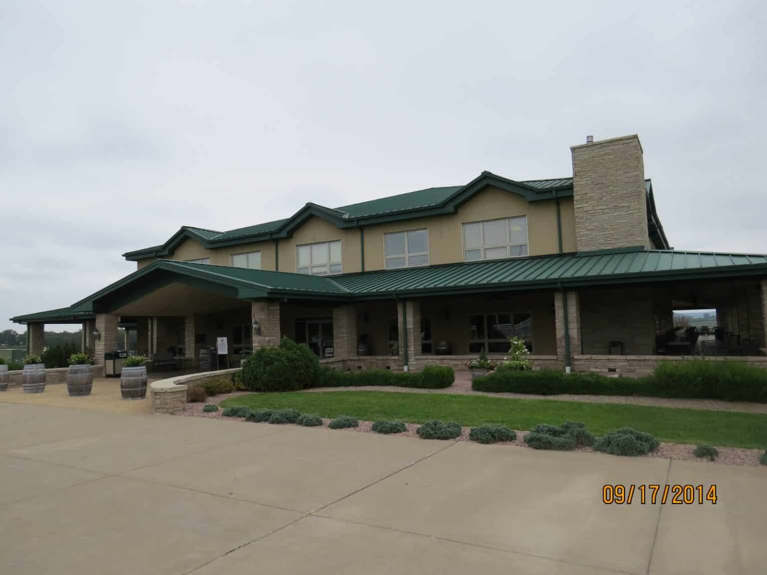 Montelle Winery In Defiance, Missouri - A Scenic Escape